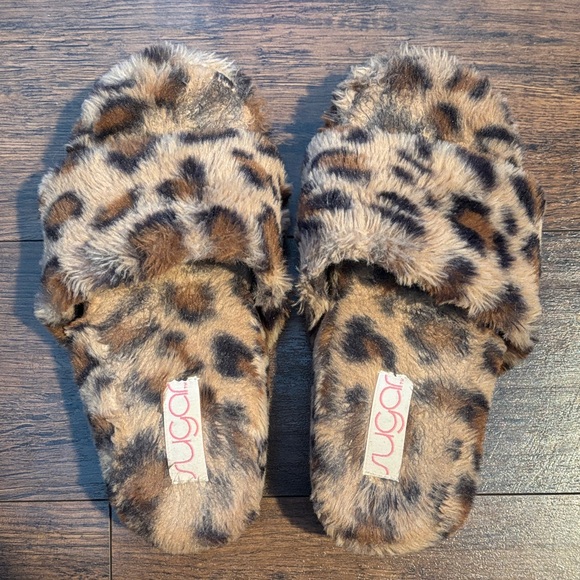 Sugar | Shoes | Sugar Fuzzy Platform Slippers | Poshmark